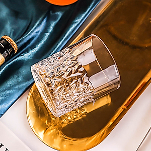 Whiskey Glasses,4-piece set (2 Crystal Glasses, 2 Round Ice Ball Molds) In Gift Box, 10 oz Old Fashioned,2.5 Inches Sphere Ice Ball,Cocktails,Brandy,Whiskey Gift for Men at Home Bar