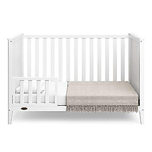 Graco Melbourne 3-in-1 Convertible Crib (White) – Converts from Baby Crib to Toddler Bed and Daybed, Fits Standard Full-Size Crib Mattress, Adjustable Mattress Support Base