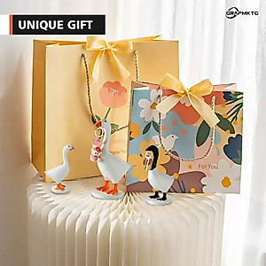 GRAPMKTG Magnetic Goose Key Holder Cute Home Decor Kawaii Room Office Table Desk Decor Aesthetic Funny Bedroom Decor Housewarming Gifts for Women Men1 Pack Small