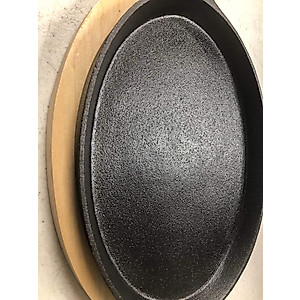 Brooks AG Parts Four Pre-seasoned Cast Iron Fajita Pan Sets,Includes Wooden Serving Bases,Padded Handle Sleeve and Cast Iron Skillet