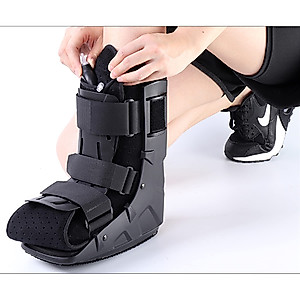 Walking Boot for Ankle Fractures and Achilles Tendon Injuries Sprained Ankle for Foot Broken Toe Walking Boots for Men Women Swelling Post Surgery Healing Protection Healing Boot,Right,Middle
