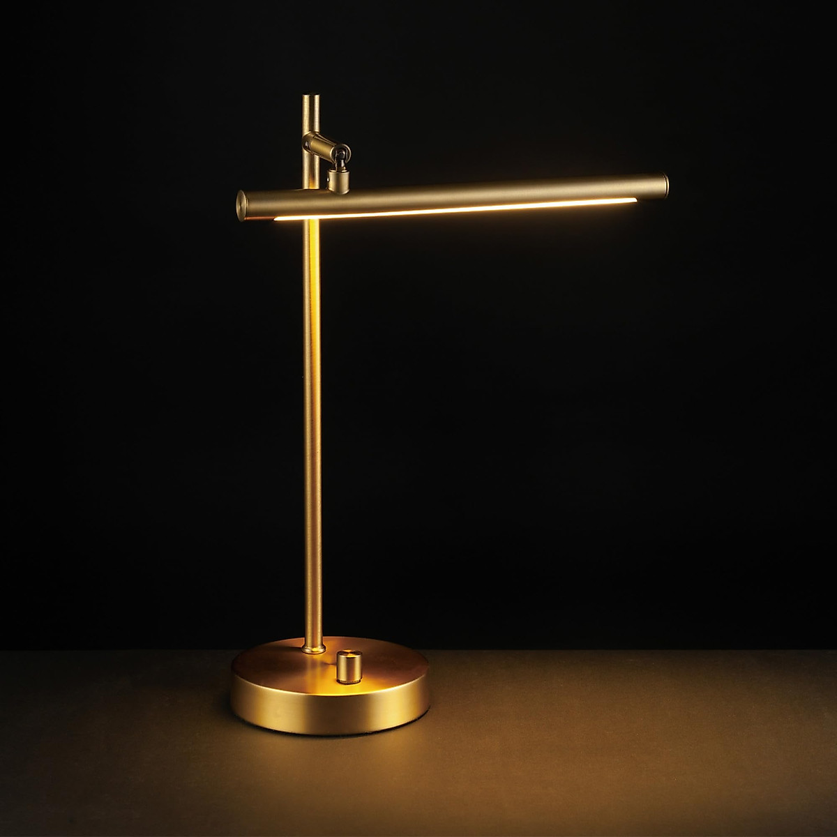 Globe Electric 52889 West Desk lamp, Matte Brass
