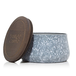 Yankee Candle Fresh Rain Large Outdoor Candle,Light Blue