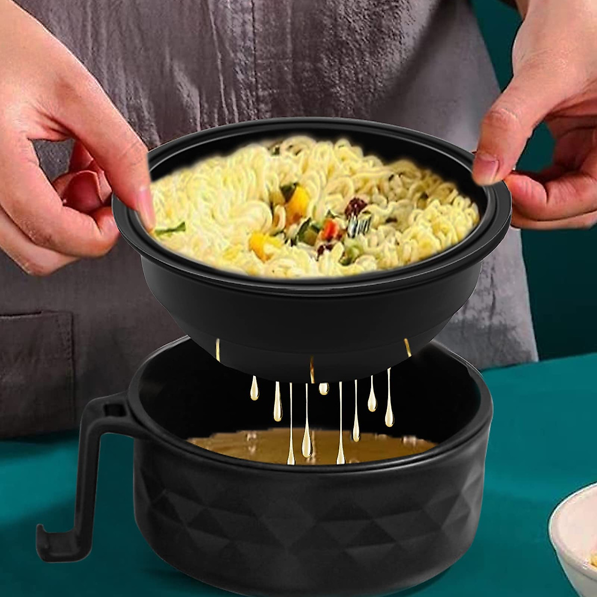 Microwave Ramen Bowl Set, Instant Noodle Bowl Ramen Bowl with Chopsticks, Drainage Bowl, Lid & Handle, College Dorm Room Essentials, Dishwasher-Safe, BPA-Free (Black/1 Set)
