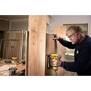 DEWALT DPG59 Reinforcer RX Bifocal Safety Glass - Black Frame/Clear Lens, 1.5 Diopter with protective sleeve