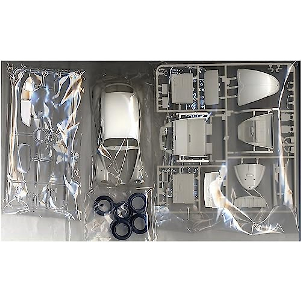 Tamiya 24136 1/24 Volkswagen 1300 Beetle 1966 Plastic Model Kit