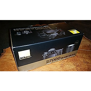 Nikon D7000 16.2MP DX-Format CMOS Digital SLR with 18-140mm f/3.5-5.6G ED VR AF-S DX NIKKOR Zoom Lens