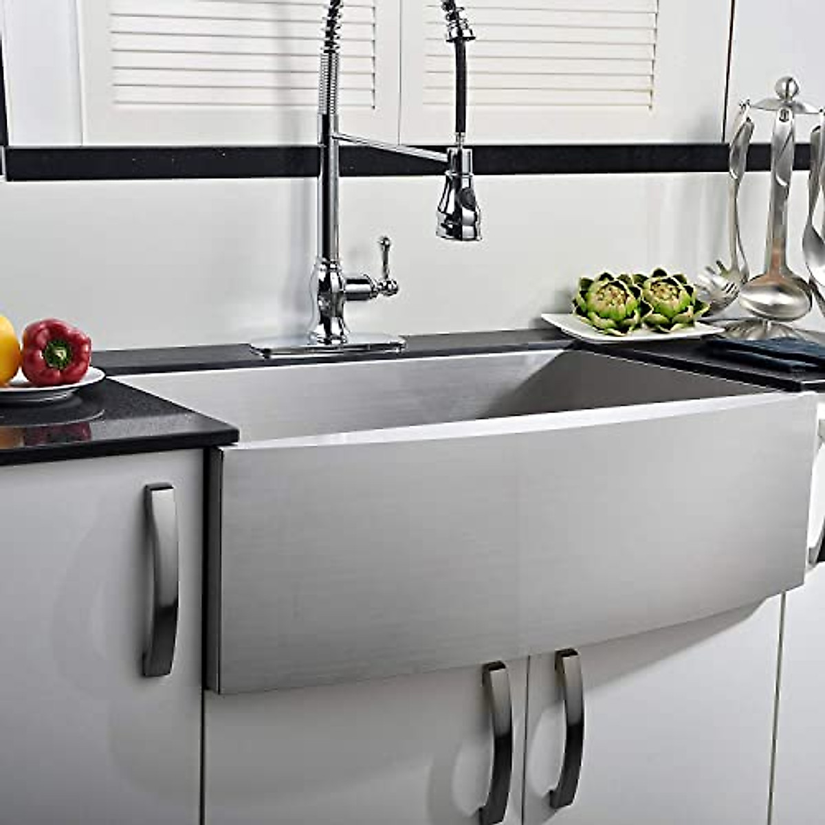 Comllen Commercial 33 Inch 304 Stainless Steel Farmhouse Sink, Single Bowl Kitchen Sink 16 Gauge 9 Inch Deep Handmade Undermount Kitchen Apron Sink Farm Sink