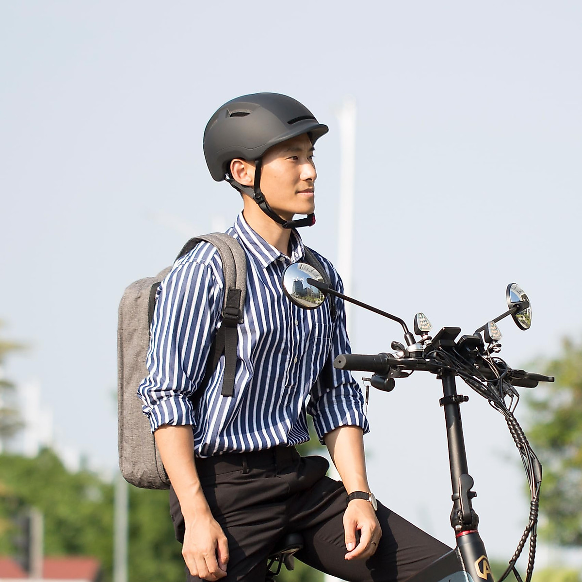 Adult Men Women Bike Helmet with Integrated Taillight for Urban Commuter Cycling Scooter E-Bike Skateboard