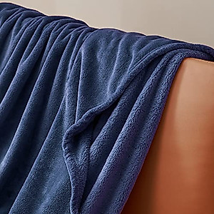 RUIKASI Fleece Throw Blanket Single - Plush Fuzzy Flannel Blanket Navy Blue for Single Size Bed, Super Soft Warm Blanket for Sofa and Couch, Fluffy Blanket 50x60 Inches