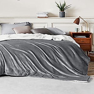 Bedsure Sherpa Fleece Blankets Grey King & Bedsure 100% Cotton Muslin Blankets Grey Throw