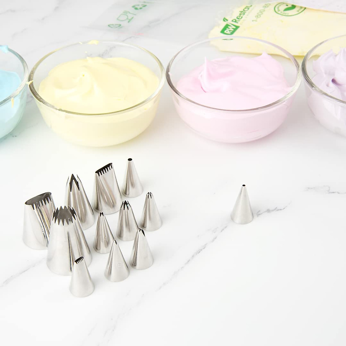 Restaurantware Pastry Tek Piping Tip 1 Round Round Tip For Icing - #3 Corrosion-Resistant Stainless Steel Icing Tip Dishwasher-Safe Decorate Cupcakes Cakes or Cookies