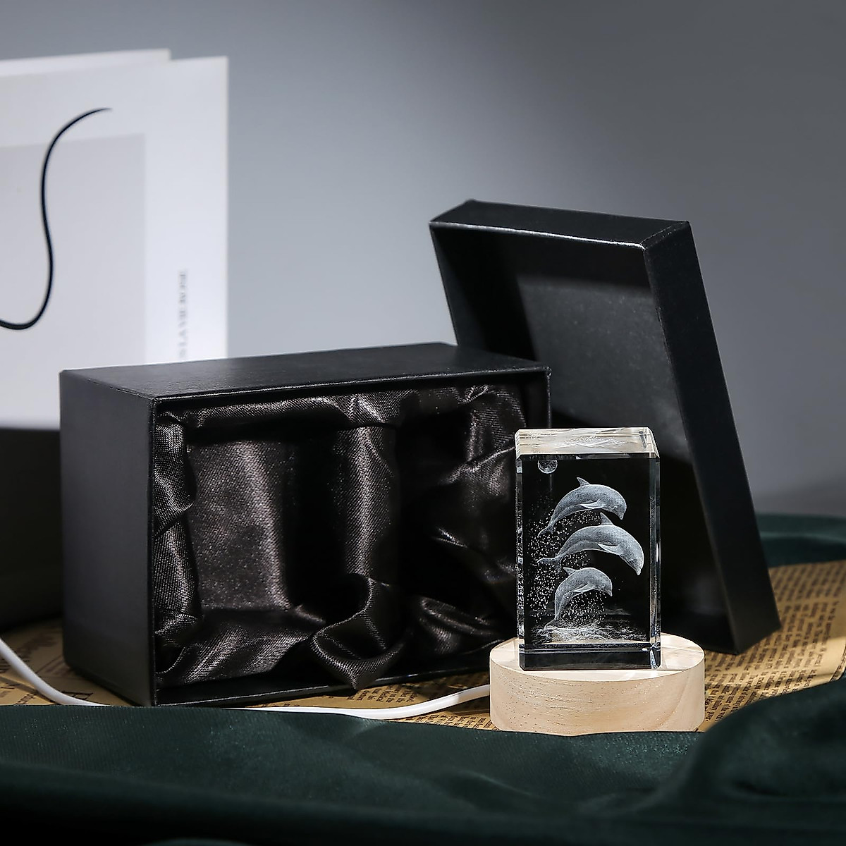 YouerCrystal 3D Crystal Dolphin Figurine Night Light with LED Light Base, Birthday Gift for Kids Women Unique, Thanksgiving Christmas Valentines Anniversary Birthday Gifts for lovers (3D-Dolphin)