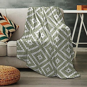 Throw Blanket- Abstract Geometric Soft Warm Plush Fleece Bed Throw,50x60In Flannel Blankets Saga Green White Diamond Squares Bedding Throws for Women/Men Bedroom Living Room Office Decor Minimalist