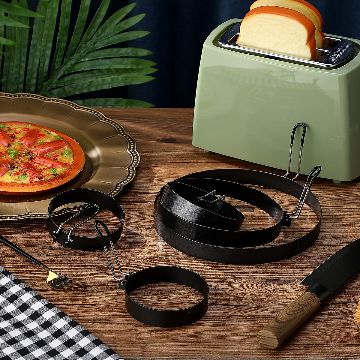 5 Pieces Stainless Steel Egg Rings with Silicone Oil Brush Cooking Egg Rings Pancake Non Stick Ring Mold for Breakfast Pancakes Fried Eggs Omelette Sandwich Burger(8 Inch, 6 Inch, 4 Inch, 3.5 Inch)