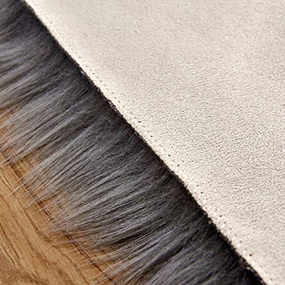 Firlar Faux Fur Non Slipping Bedroom Heart Shape Carpet, Heart Shaped Anti-skidding Plush Rug/Foot Pad/Chair Pad for Living Room Sofa Floor Bedroom Home Decor Rugs,(11.8x15.7in, Pink)