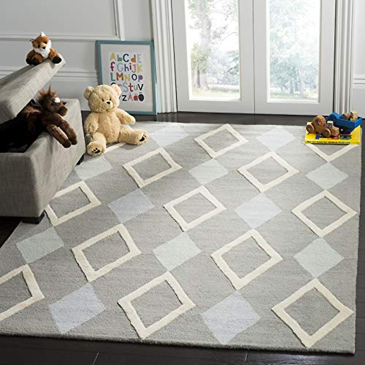 SAFAVIEH Kids Collection 5' Square Grey/Multi SFK902B Handmade Diamond Wool Area Rug