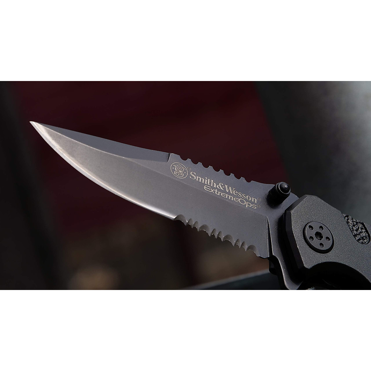 Smith & Wesson Extreme Ops SWA24S 7.1in S.S. Folding Knife with 3.1in Serrated Clip Point Blade and Aluminum Handle for Outdoor, Tactical, Survival and EDC