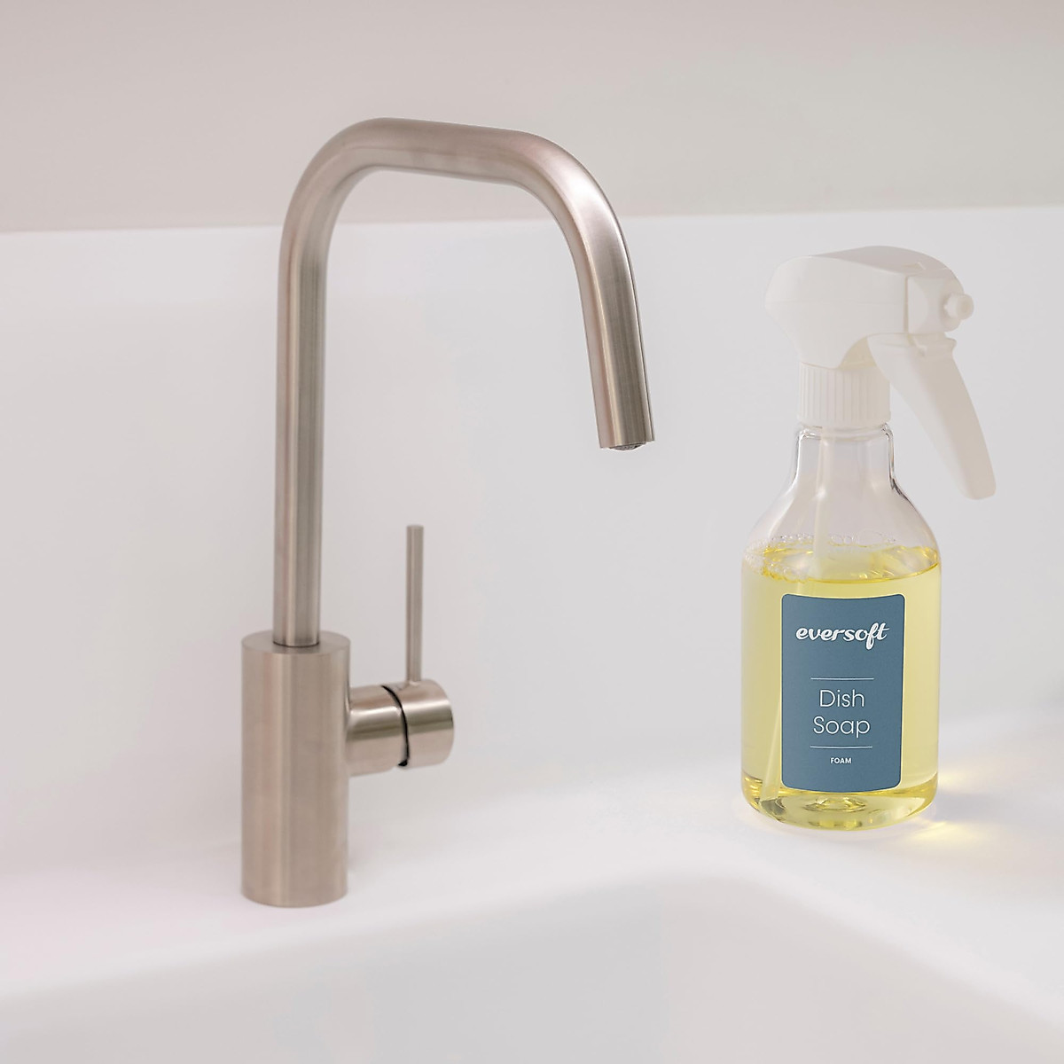 EZbrnd Eversoft Foaming Power Jet Dish Soap Spray Trigger Bottle + 4 Refill Dish Foam Soap Bundle, Yuzu Scent