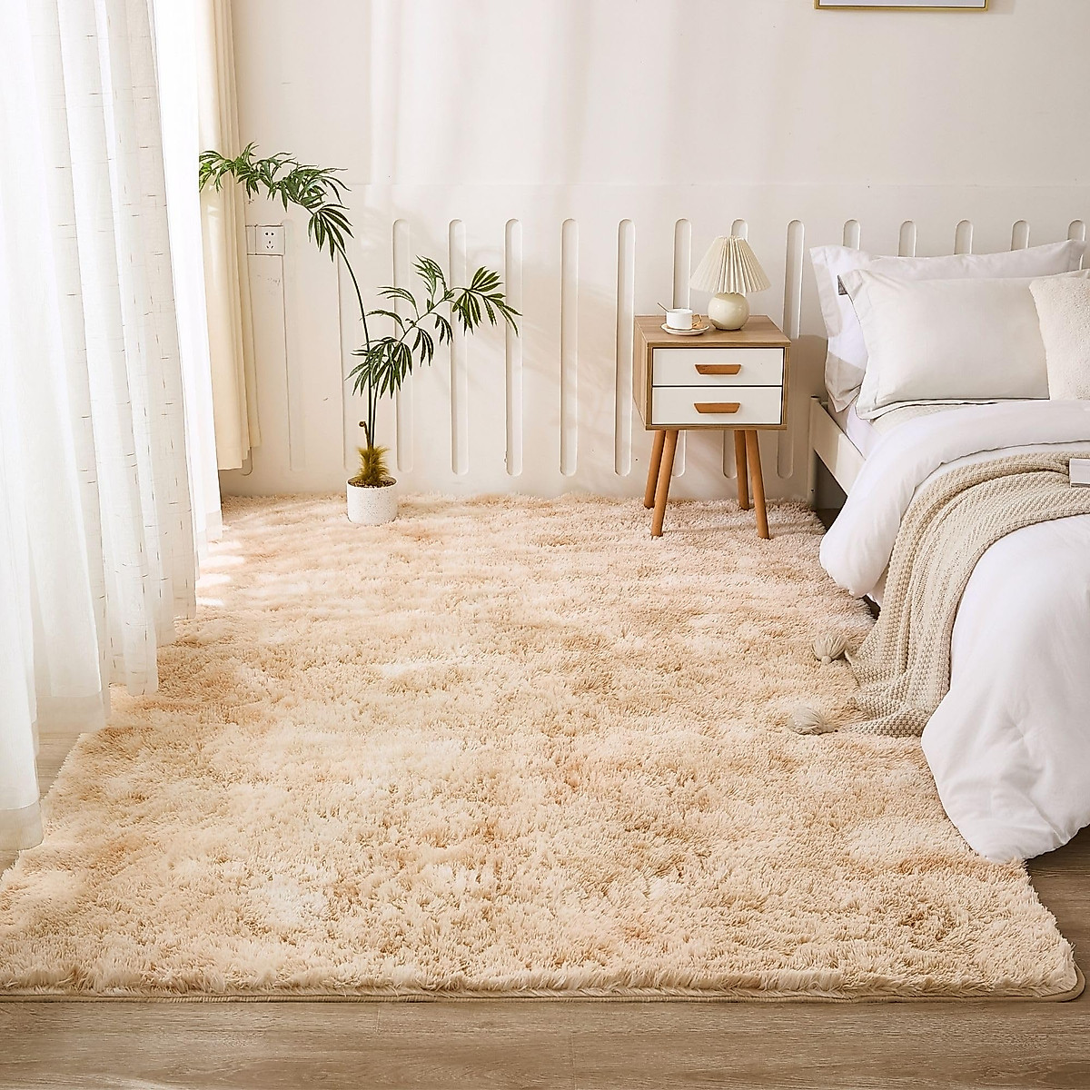 Calctic Fluffy 4x6 Shag Area Rug, Washable Tie-Dyed Beige Large Rug for Living Room and Bedroom, Soft Plush Faux Fur Carpet Ideal for Nursery Boys and Girls, Non-Slip Area Rug Perfect for Playroom