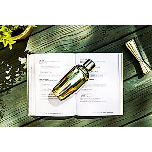 The New York Times Essential Book of Cocktails (Second Edition): Over 400 Classic Drink Recipes With Great Writing from The New York Times (The Ultimate Guide to Entertaining and Bartending)