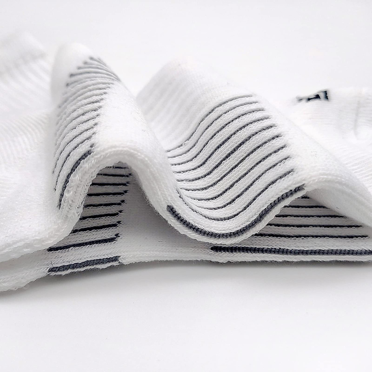 BERING Men's Ankle Athletic Cushioned Quarter Socks, White, Size 9-12, 6 Pairs