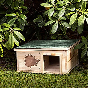 Navaris Wood Hedgehog House - Wooden Hideout for Hedgehogs - Small Animal Shelter for Hiding, Sleeping, Nesting, Outdoors - Pet Play Cage Accessory