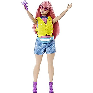 Barbie It Takes Two Doll & Accessories, Playset with Kayak, Puppy & Accessories, Daisy Doll with Curvy Body & Pink Hair