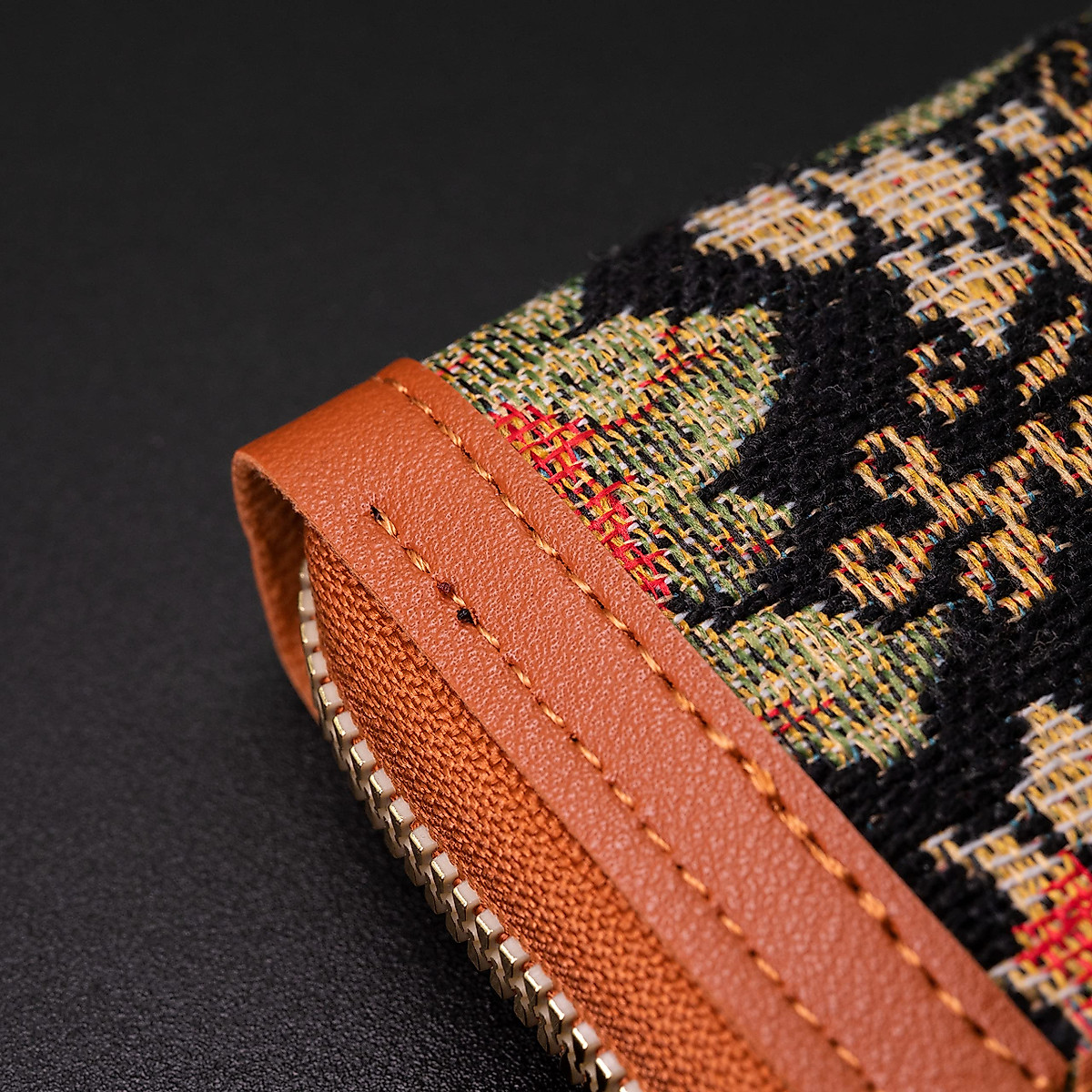 louyebh Credit Card Holder, Zipper Card Cases Organizer Wallet for Men Women Canvas Key Chain Compact Small Size Coin Bag (Black Flowers)