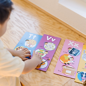 Melissa & Doug Poke-a-Dot Alphabet Learning Cards - Interactive Alphabet-Themed Learning Cards For Toddlers And Preschoolers