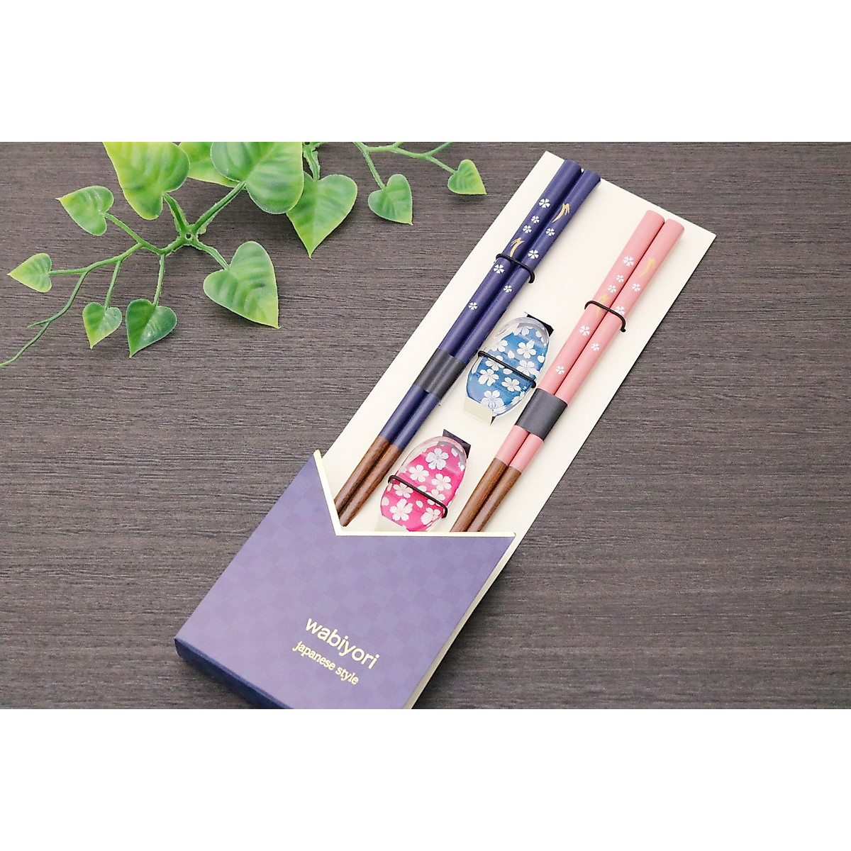 Ishida Chopsticks, Made in Japan, Black/Pink, Product Size: Chopsticks: 9.1 inches (23 cm), 8.3 inches (21 cm), Chopsticks Rest: 1.8 x 1.0 x 0.2 inches (4.5 x 2.5 x 0.7 cm)