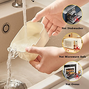 Luxital Divided Serving Tray with Lid and Handle - Portable Snackle Box Container - Snackle Box for Travel - Clear Organizer for Fruit, Veggie, Candy, Nuts - Perfect for Party, Picnic (2L)