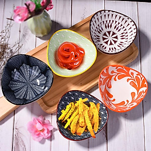 BOSILI Ceramic Soy Sauce Dishes set of 5, Japanese Soy Dishes Dipping Bowls Sauce Cups for Dumpling Sushi