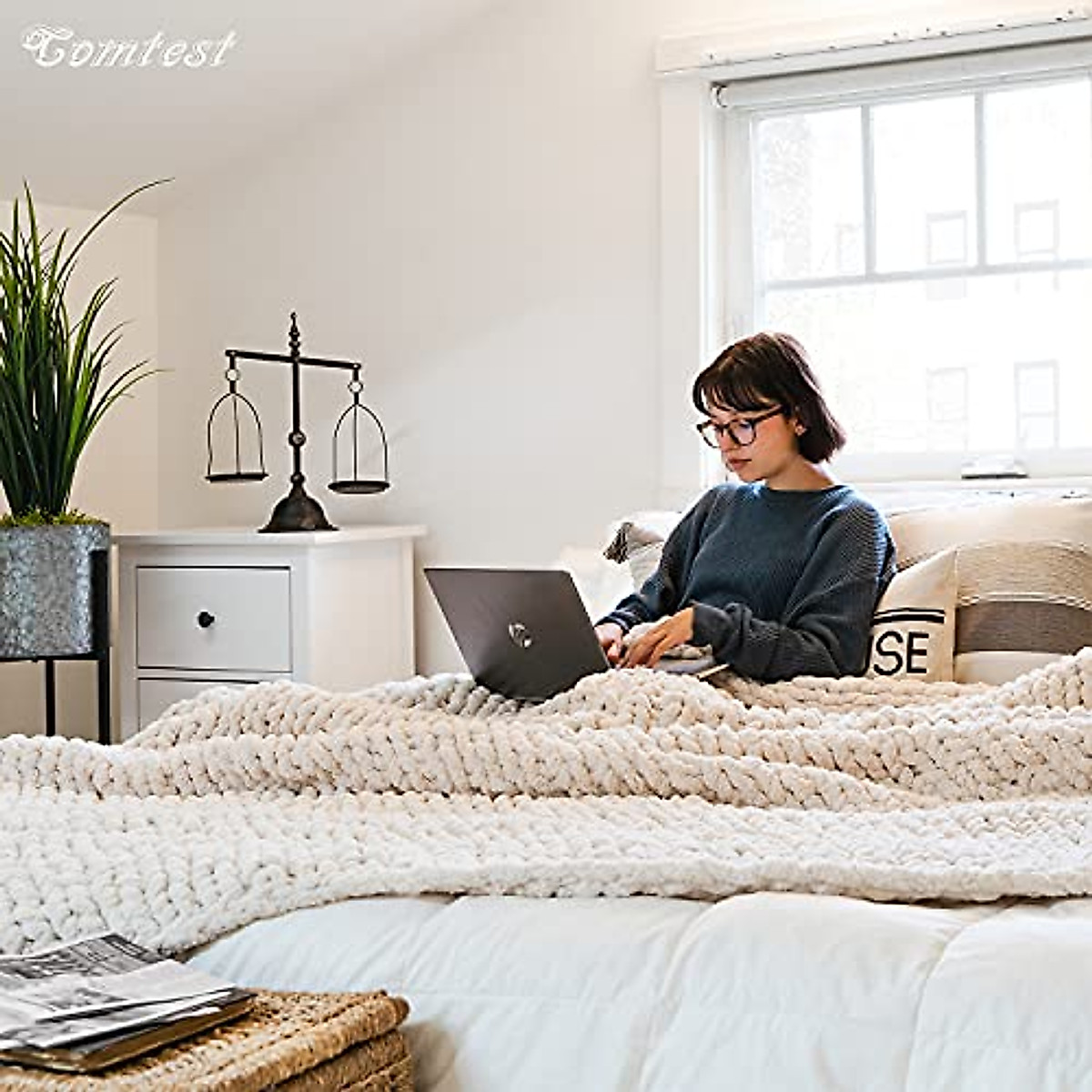 Comtest Chunky Knit Blanket Handmade Soft Throw Blanket Cozy and Warm Cable Knit Blanket for Sofa ＆Home Decor,Beige 40''x80''（Three Seater Sofa/Twin Size）