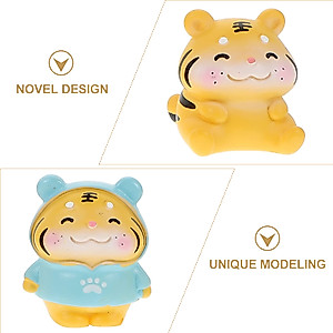 5pcs Resin Tiger Figurine Miniature Tiger Cake Toppers Artificial Micro Succulent Bonsai Animal Figure Landscape Ornaments for Desktop