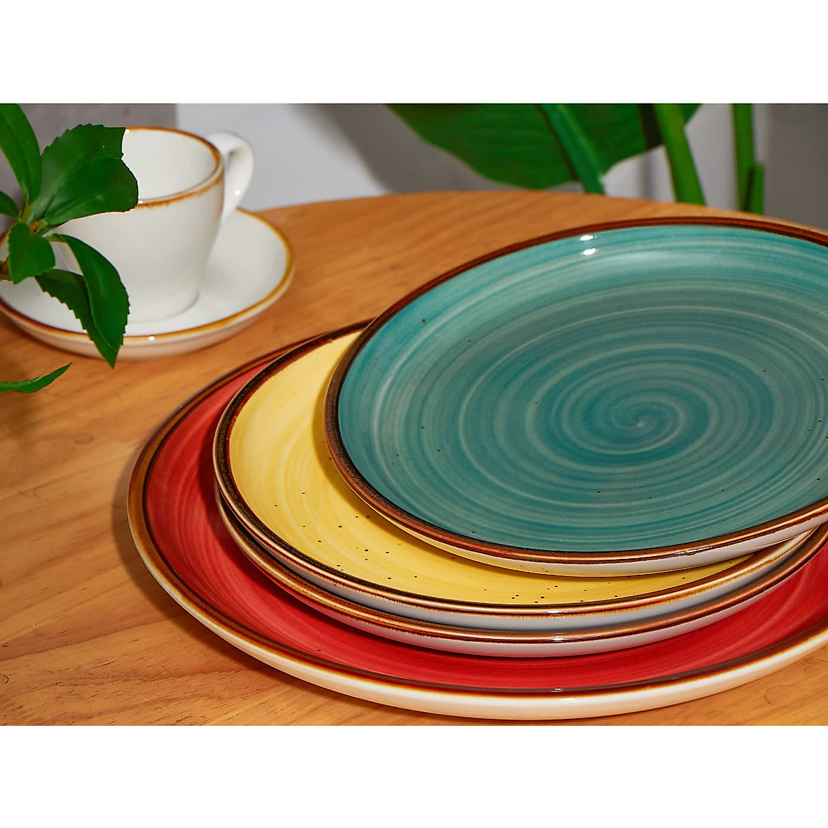 ONEMORE Porcelain Plates Set 10.5 inch Large Dinner Plates for Salad Dessert Ceramic Serving Plate Set of 4, Microwave and Dishwasher Safe
