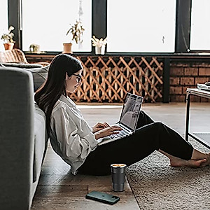 YINJAM 17oz Travel Coffee Mug Insulated Coffee Cups to Go with Leakproof Lid Vacuum Stainless Steel Double Walled Thermal Car Coffee Tumbler for Hot Cold Ice Tea Drinks Reusable (Black, 17oz)