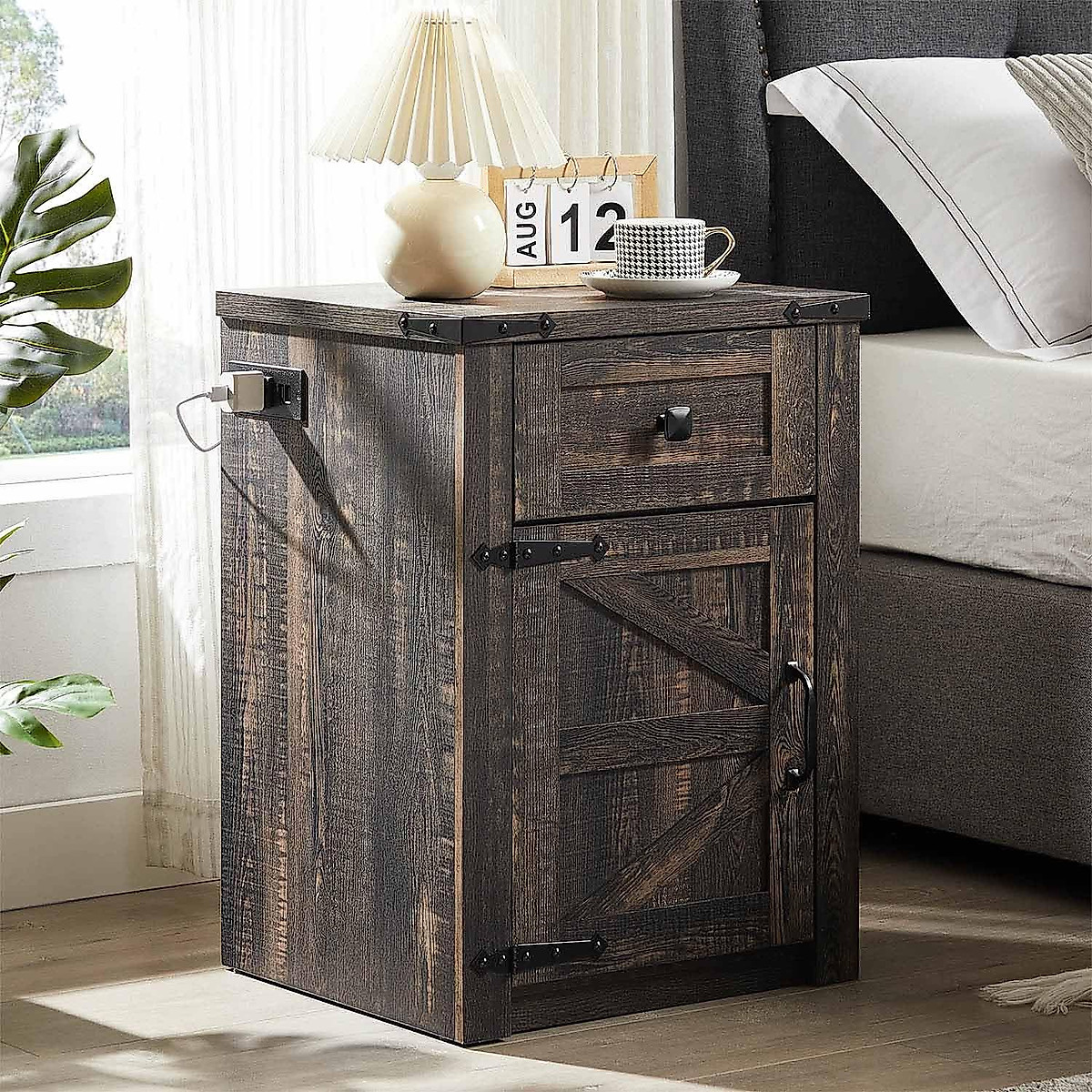 SOOWERY Nightstands Set of 2, Nightstand with Charging Station, Farmhouse End Table with Barn Door and Drawer, Rustic Wood Sofa Side Table for Bedroom, Living Room, Dark Rustic Oak