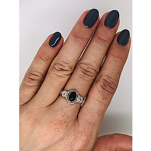 Oval Black Onyx Spiral Sides Small Ring 925 Sterling Silver Vintage Tribal Gipsy Boho (8)