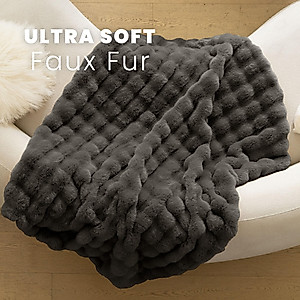 Cozy Faux Fur Blanket – Soft, Fluffy, Warm Bubble Blanket for Couch, Bed & Living Room | Large and Luxury Fleece Blanket | Ideal for Couch Throws, Decorative Throws, or Bed Comforter,Apricot Orange