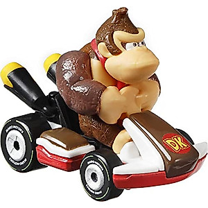 Hot Wheels Mario Kart Vehicle 4-Pack, Set of 4 Fan-Favorite Characters Includes 1 Exclusive Model, Collectible Gift for Kids & Fans Ages 3 Years Old & Up