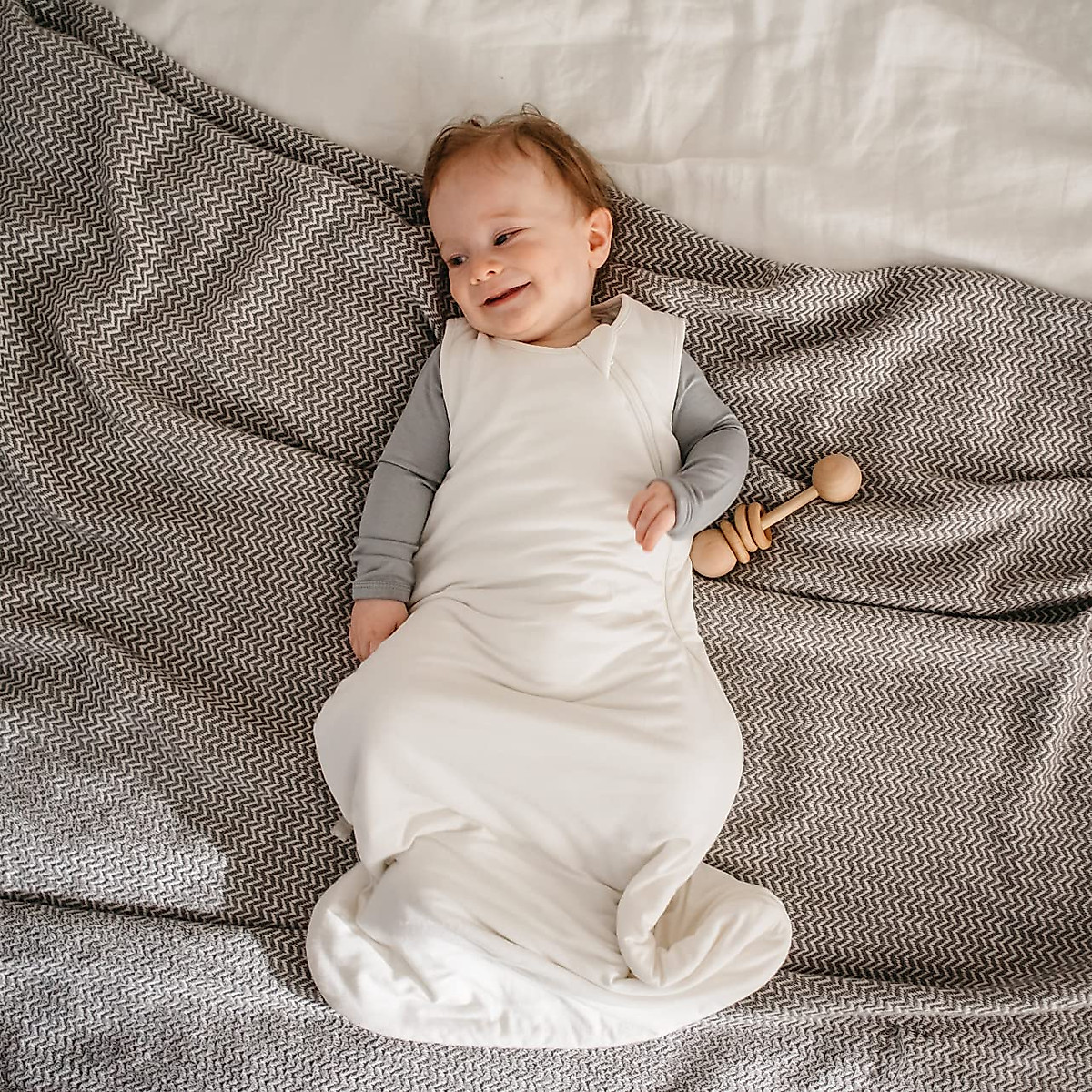 KYTE BABY Unisex Rayon Made From Bamboo Sleep Bag for Babies and Toddlers, 1.0 Tog (Medium, Cloud)