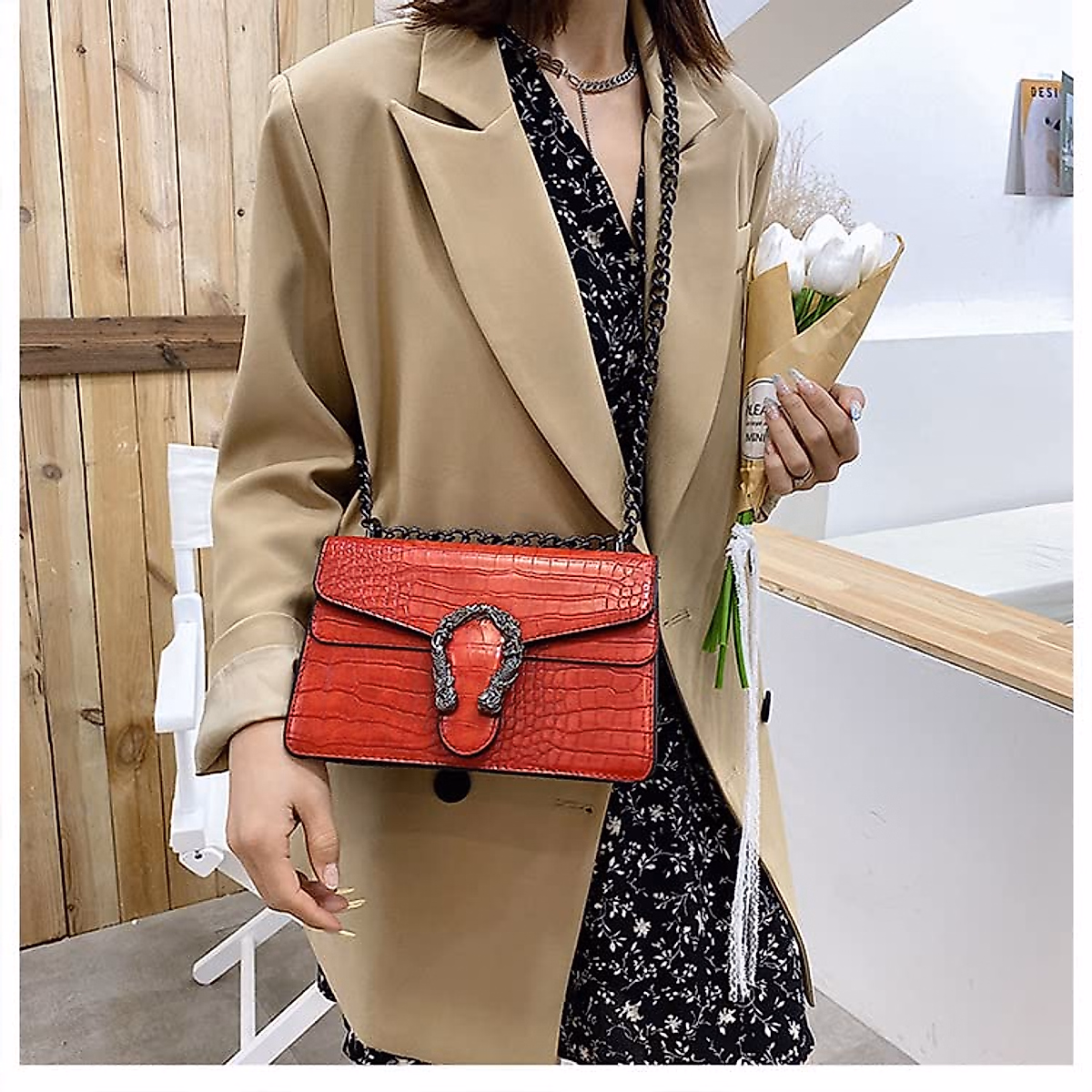 GLOD JORLEE Women's Fashion Chain Crossbody Shoulder Bags - Classic Stone Crocodile Pattern Leather Square Flap Handbags Satchel Purse (Red)