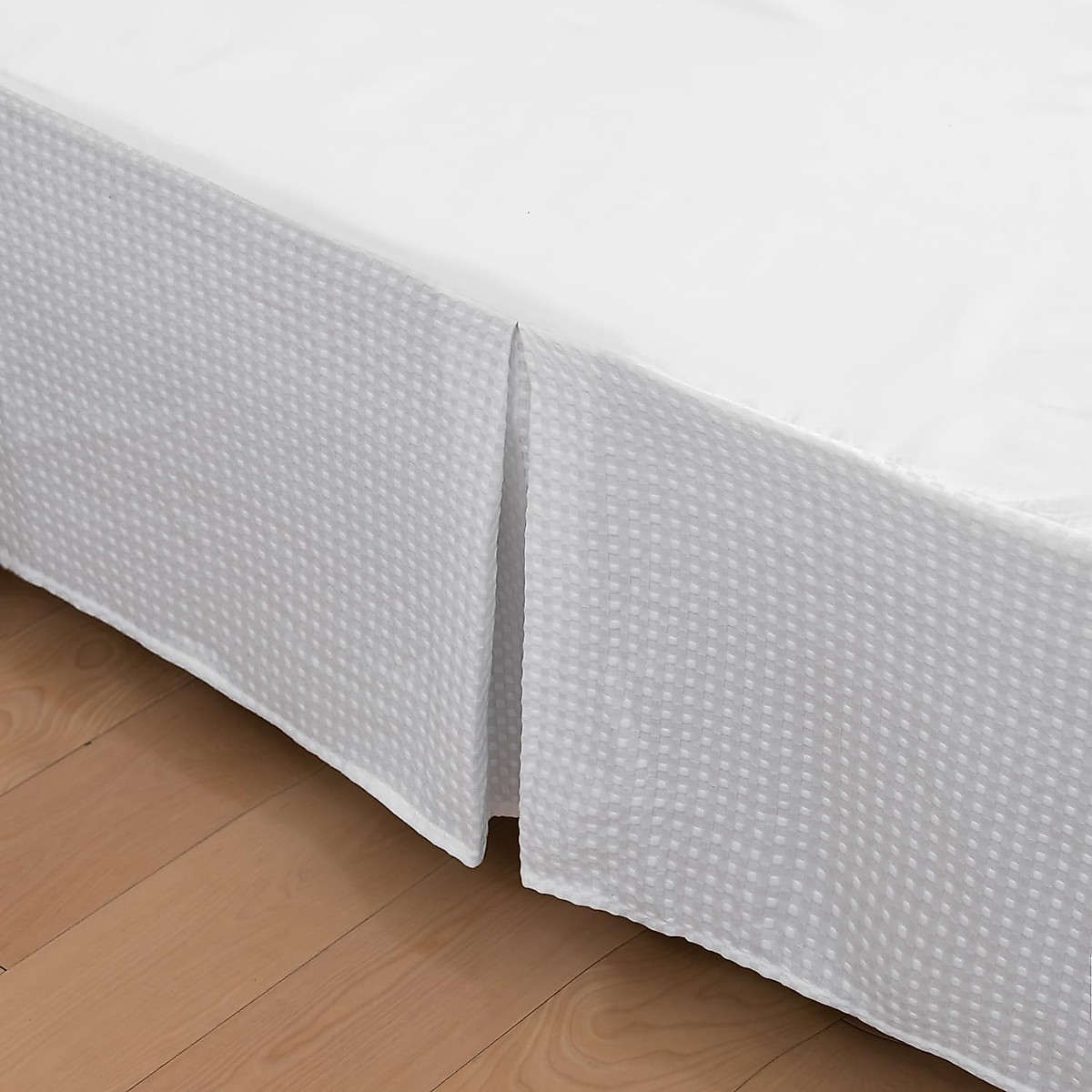 xuan dian Twin Bed Skirt - Twin Size Bed Skirt 14 Inch Drop with Split Corners, Pleated Waffle Weave Bed Skirt,Tailored Dust Easy Fit,Machine Washable (White, Twin - 14" Drop)