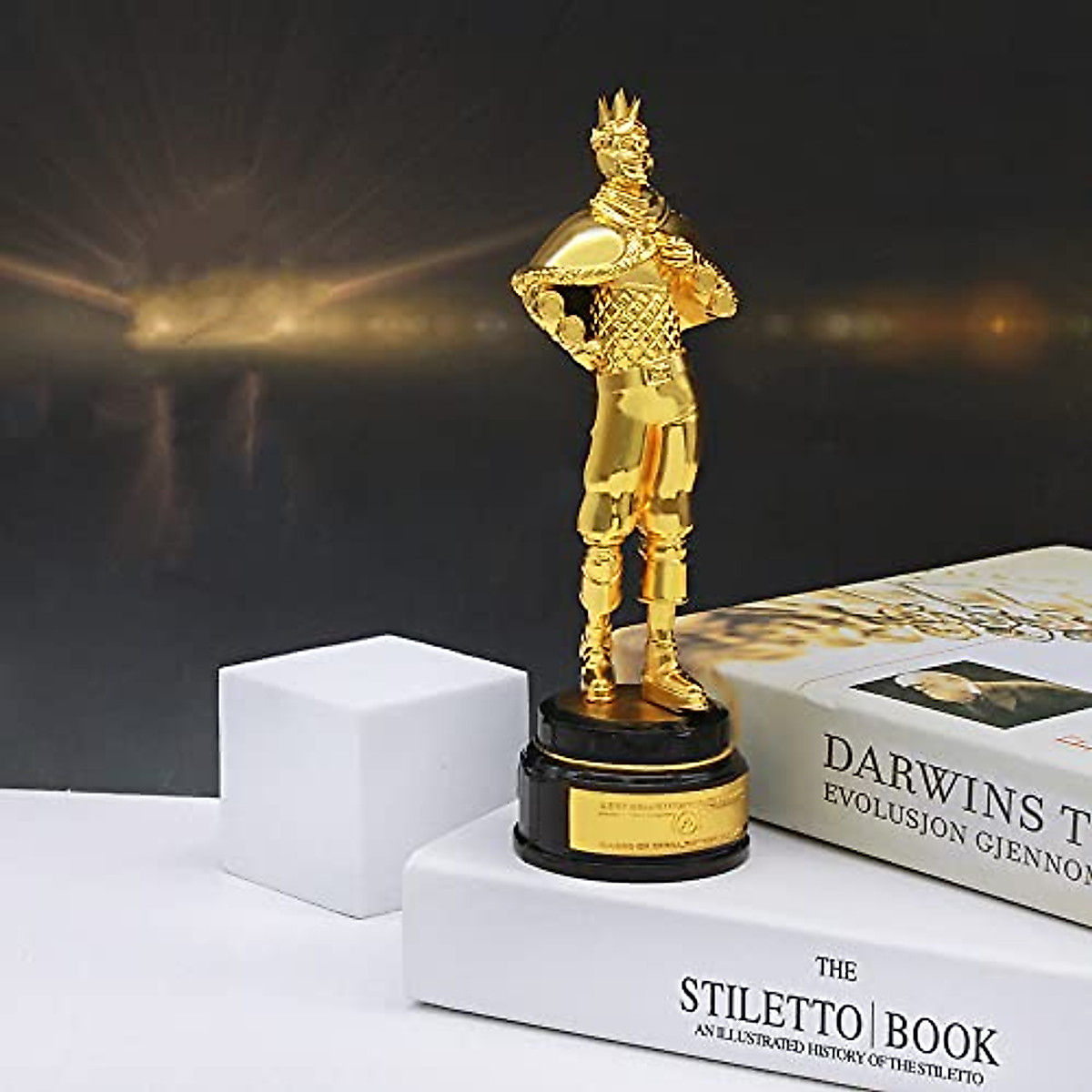 RINA APEX Legends Mirage Heirloom Metal Too Much WITT Action Figures Toys Collection Figure Gift Party Supplies Office Desk Decoration Accessories Paper Weight