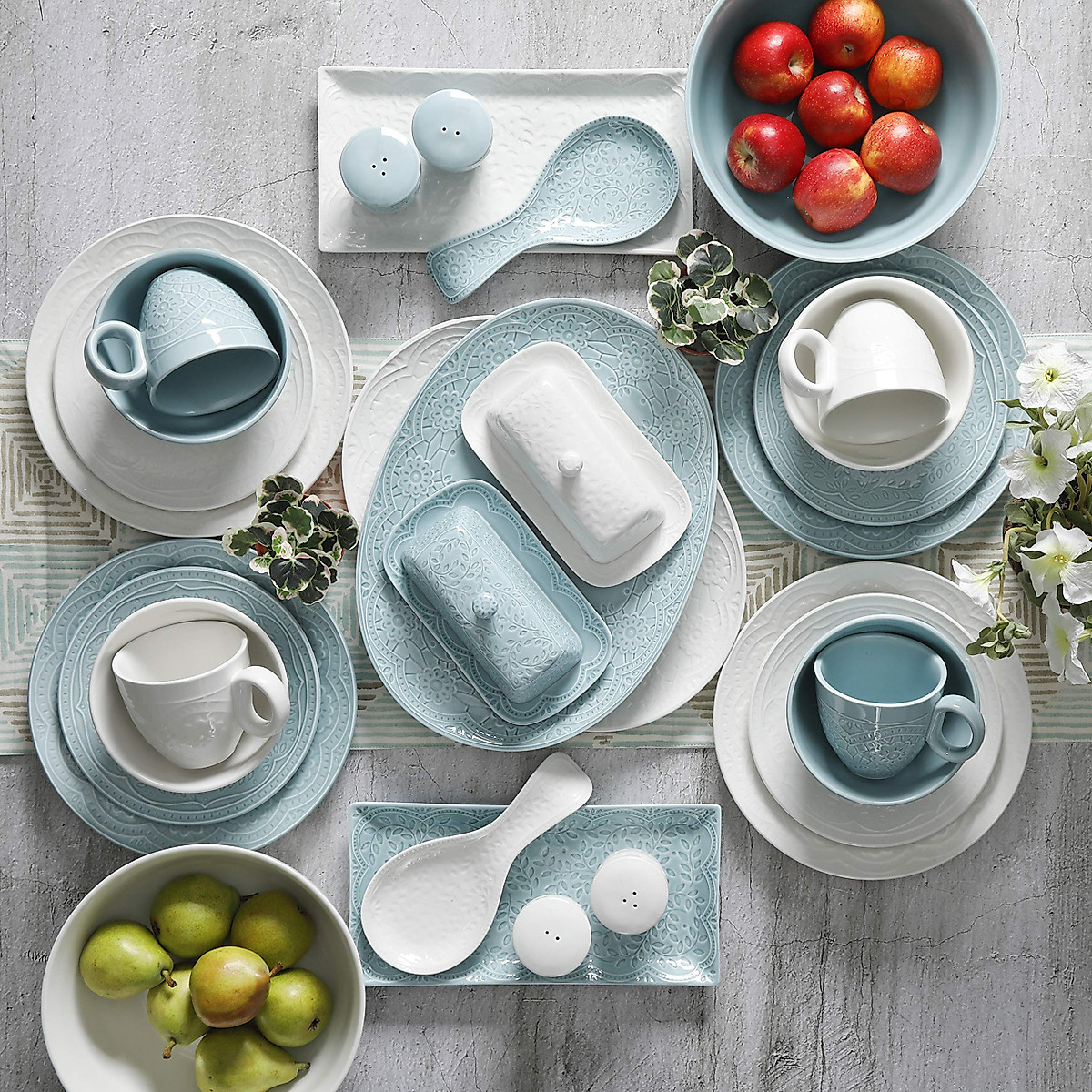 Gibson Elite Alemany 16 Piece Dinnerware Set, Aqua