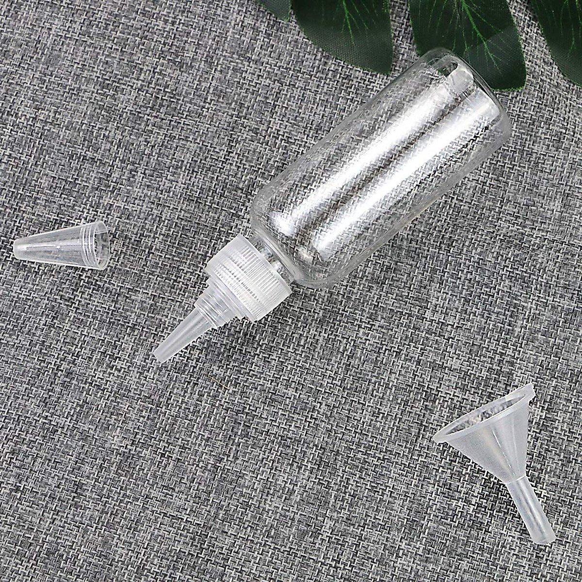 Oopsu 30 Pack Plastic Bottle Pointed Mouth Top Cap with 2 Funnels for Shampoo,Lotions,Liquid Body Soap,Cream (2 oz)