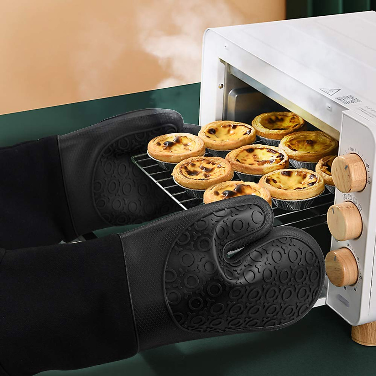 Extra Long Silicone Oven Mitts, sungwoo Durable Heat Resistant Oven Gloves with Quilted Liner Non-Slip Textured Grip Perfect for BBQ, Baking, Cooking and Grilling - 1 Pair 14.6 Inch Black