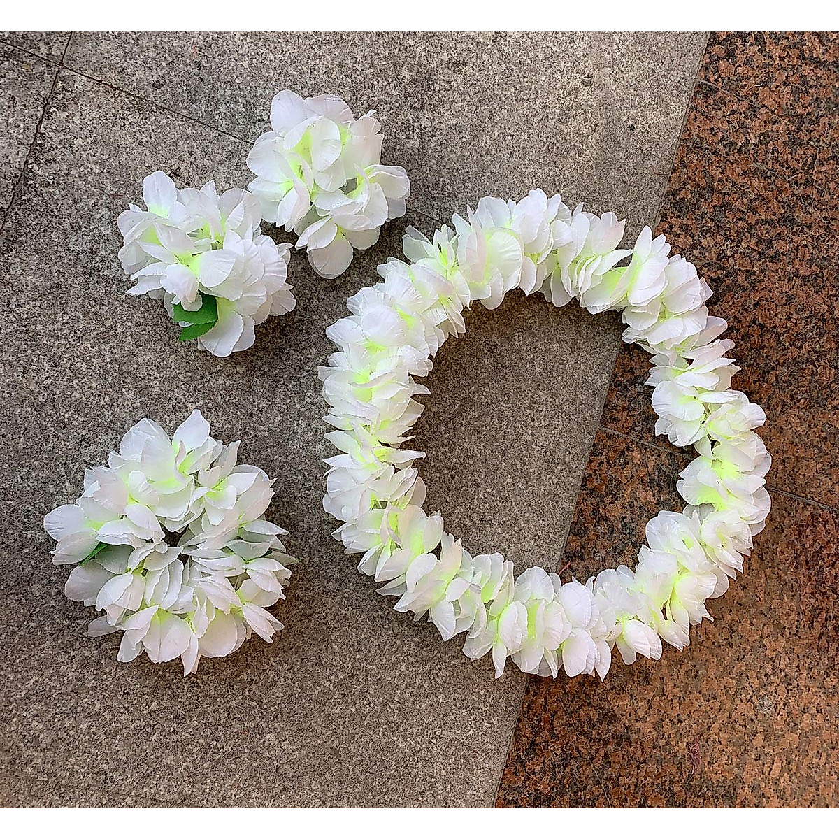4 Pcs White Hawaiian Leis with Green Leaves for Graduation Party, Dance Party, Photo Prop in Outdoors (White)