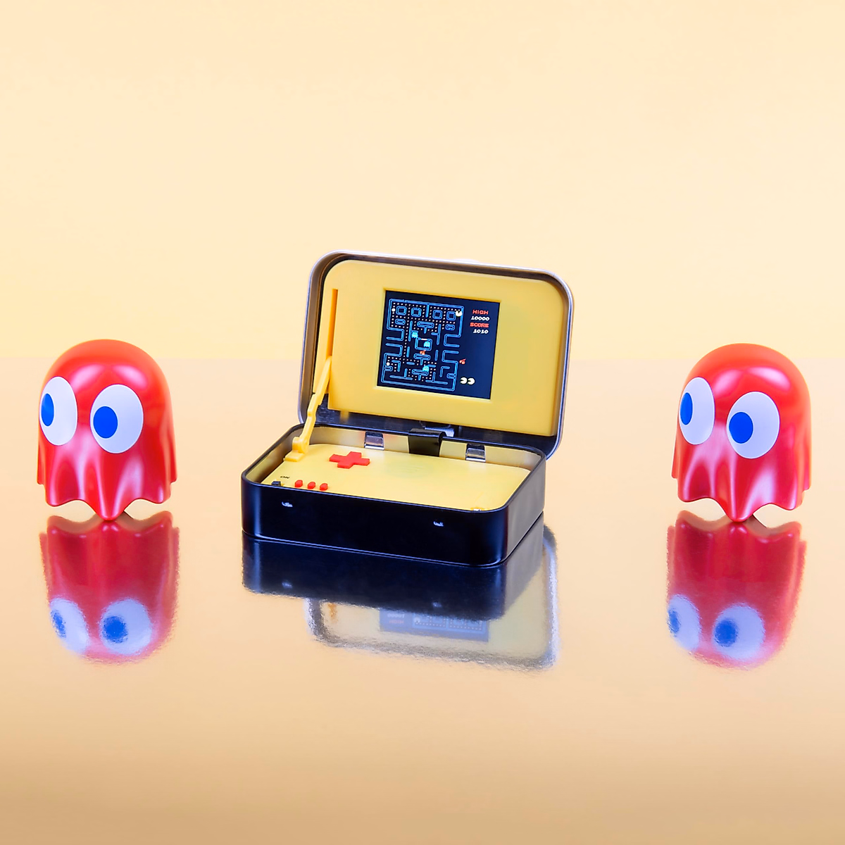 PAC-Man Arcade Game in a Tin. Full Colour 8-bit Game with Original Sounds & Graphics. Classic PAC-Man Gameplay. Includes 2.4” Screen. Officially Licensed PAC-Man Merchandise.
